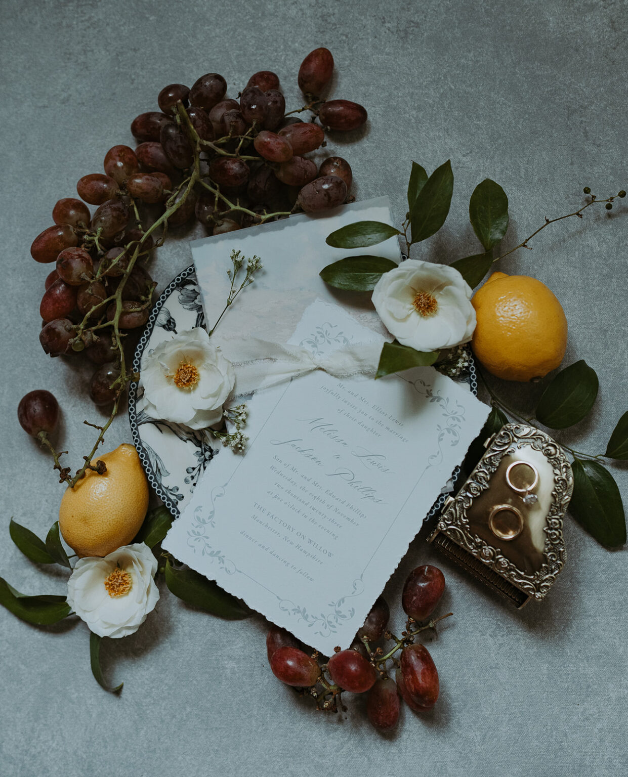 32 things to pack for your wedding day detail photos